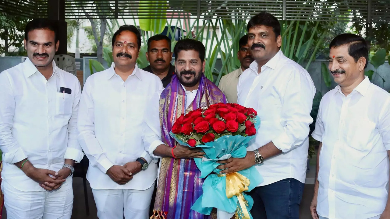 EX Mayor Bonthu Rammohan Joining in Congress | హస్తం గూటికి మాజీ మేయర్ ...