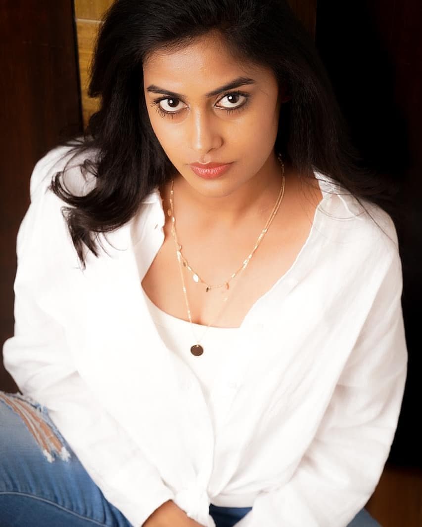 Sonia Akula: సోనియా ఆకుల.. ఏదైనా ఇచ్చేసే విశాల హృదయం, ఆమె పిక్స్ ఏంటీ ...